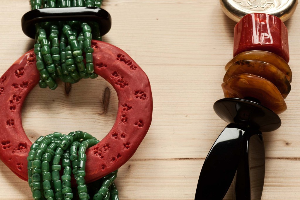 04-FOSSILE---Collana-lunga-multifili-con-anello | Angela Caputi Giuggiù